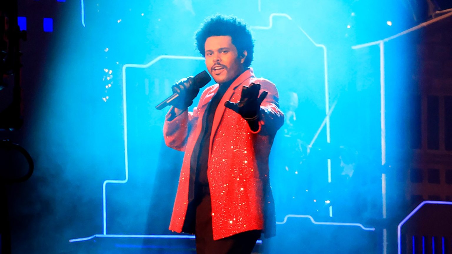 EL MENSAJE OCULTO DETRÁS DEL MISTERIOSO LOOK DE THE WEEKND Y SU ...